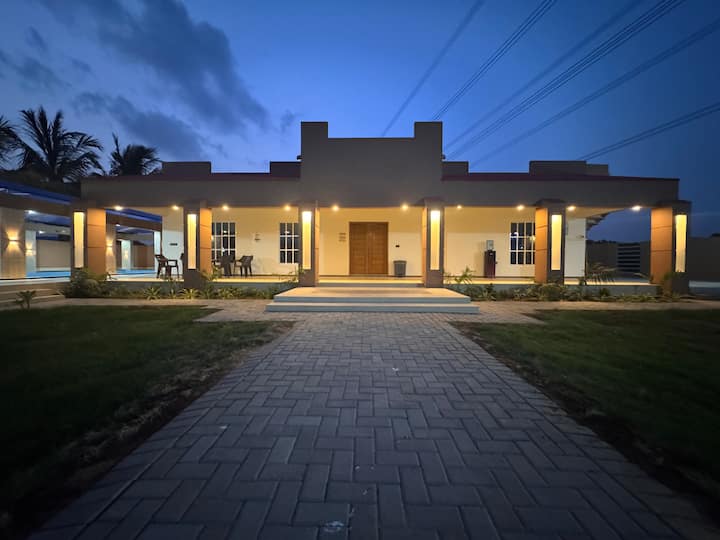 • Peaceful Stay Near Nature - Karachi