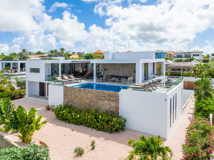 Luxury Villa Near Jan Thiel Beach - Curaçao