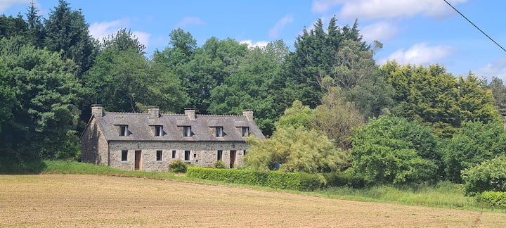 Maison De Granit Pleine Nature - Guingamp