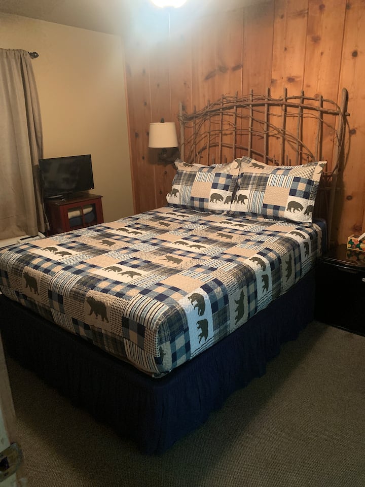 Suite #3 At The White Rabbit Inn - New Buffalo, MI