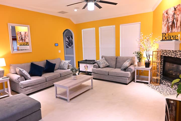 Relax & Recharge At Wish Homes - Irving, TX