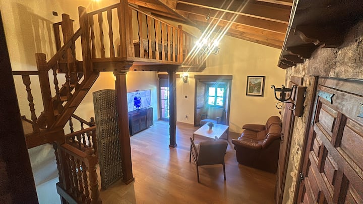 Casina Los Janos De Argovejo. - Cistierna