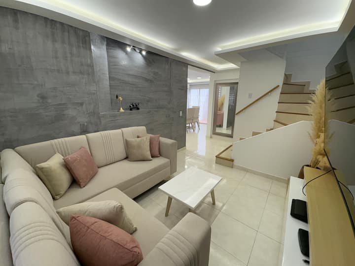 Hermosa Casa En Miramar Zona Norte - Barranquilla