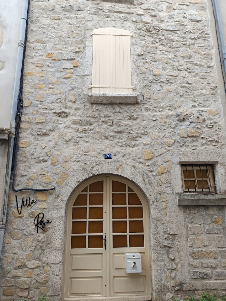 Jolie Maison En Pierre Atypique - Villeneuve-de-Berg