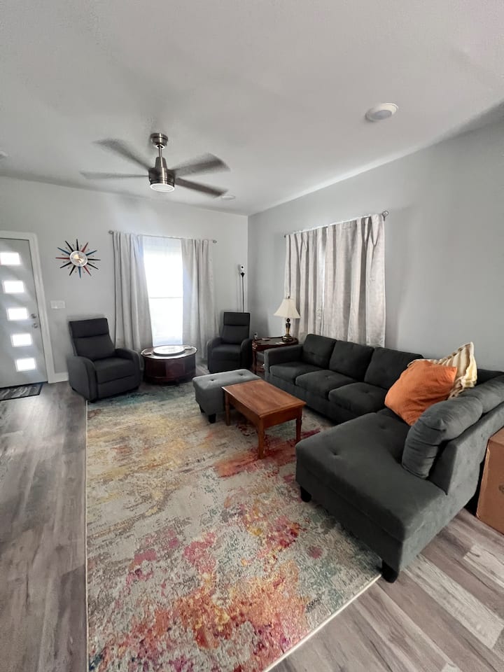 Hometown Retreat - Gothenburg, NE