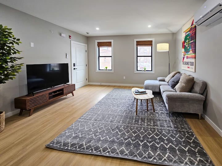 Chic Uptown Feel—downtown Troy Unit 4 - Troy, NY