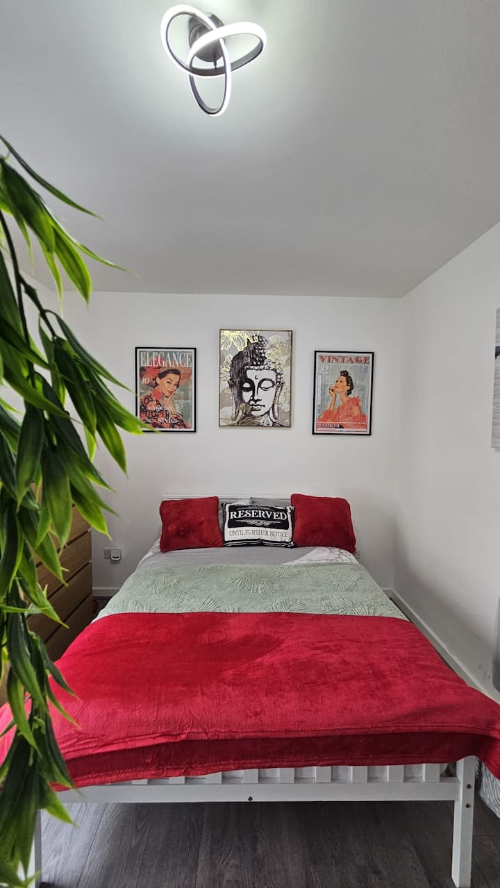 Modern City Apartment - Birmingham