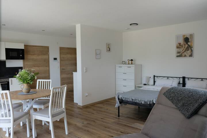 Barrierefreie Wohnung Mit Terasse - Ravensburg