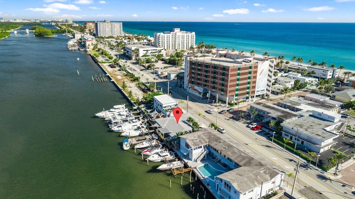 *New Listing* | Stunning Waterfront Balcony - Hollywood, FL