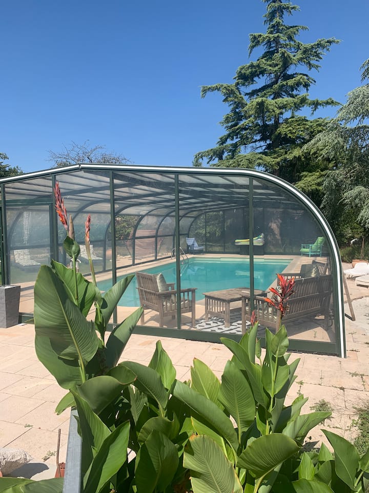 Gîte à La Campagne Avec Piscine - Charente-Maritime