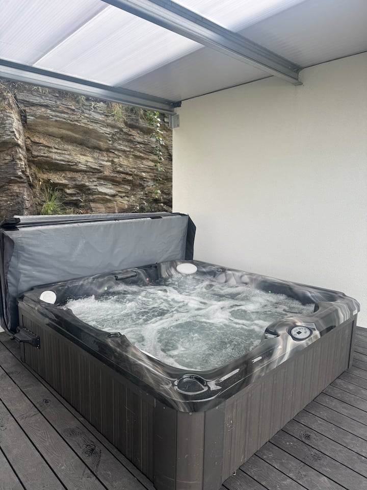 40%off| Unbeatable Price | Sleeps 6 | Hot Tub - Buncrana