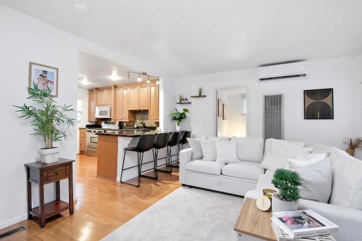 3br Antique W/ Modern Flare Little Italy San Diego - San Diego, CA