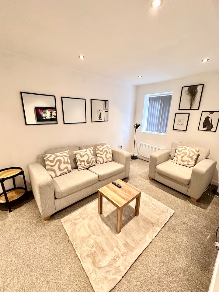 Modern 2bd Ap | Free Parking | Walk To City Centre - Birmingham