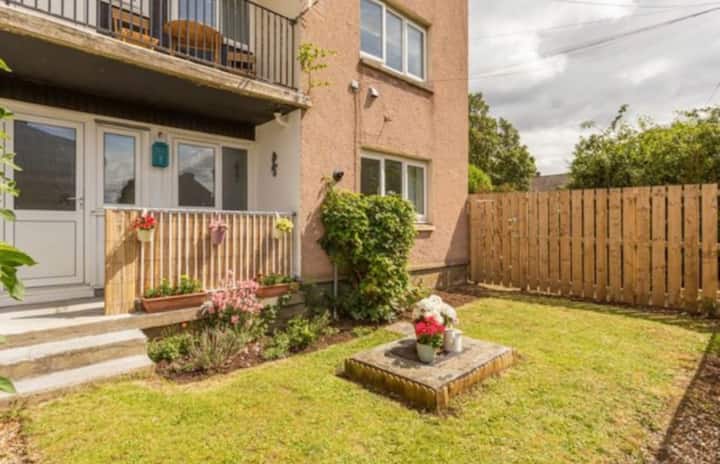 Tranquil Garden Flat - Edinburgh Airport (EDI)