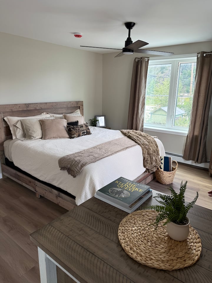 Dawson City Moose Suite! - Dawson City