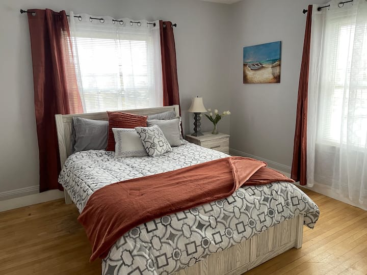 Beautiful Cozy 1 Bdrm/1ba Oasis - Nashua, NH