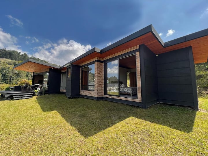Stylish Home Retiro Antioquia - La Ceja