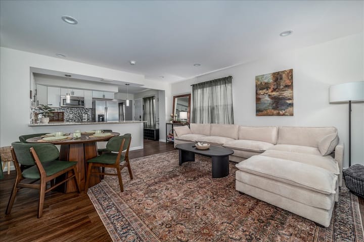 Large Columbus 5br - Perfect For Groups + Families - Columbus, OH