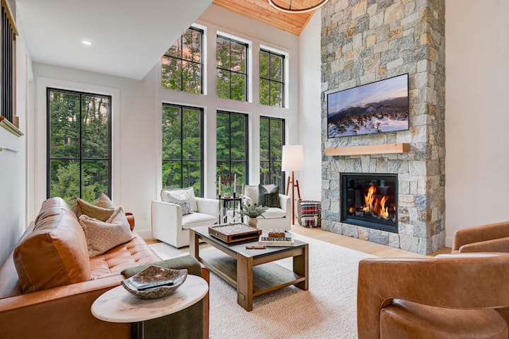 New Black Diamond Ski House | Mountain Luxury - North Conway, NH