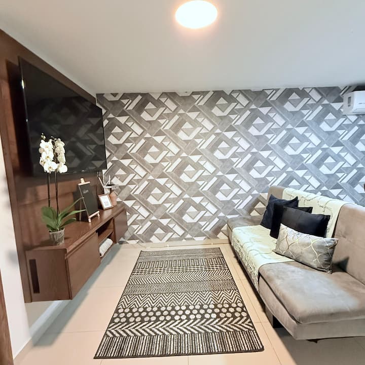 Céntrica Casa Bonita Muy Cómoda Y Segura._. - Uruapan