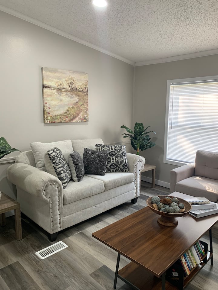 Nd Stay At The Pond House - South Bend, IN