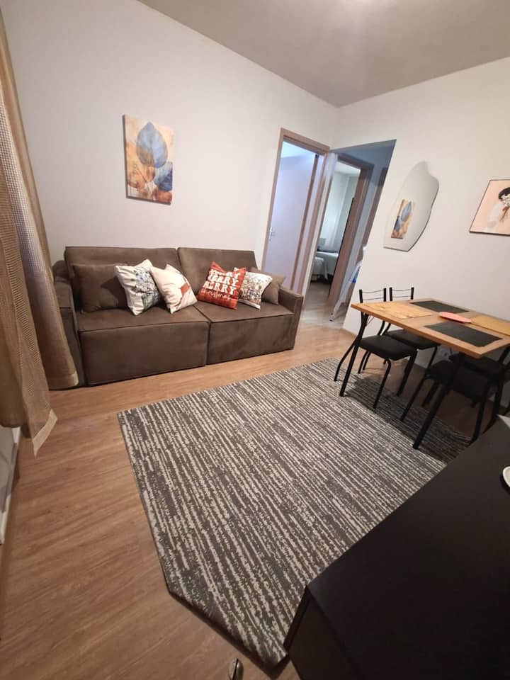 Apto Cris Cypri, Com Estac, Proximo  Ao Aeroporto. - São José dos Pinhais