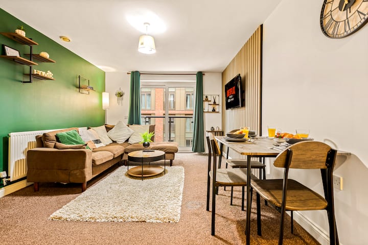 Leeds City Gem | Chic 2br | Walk To Centre - Leeds
