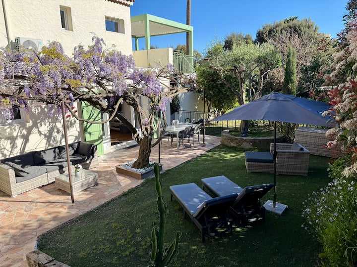 Maison-rez De Jardin-calme-intime-tout à Pied - Cavalaire-sur-Mer