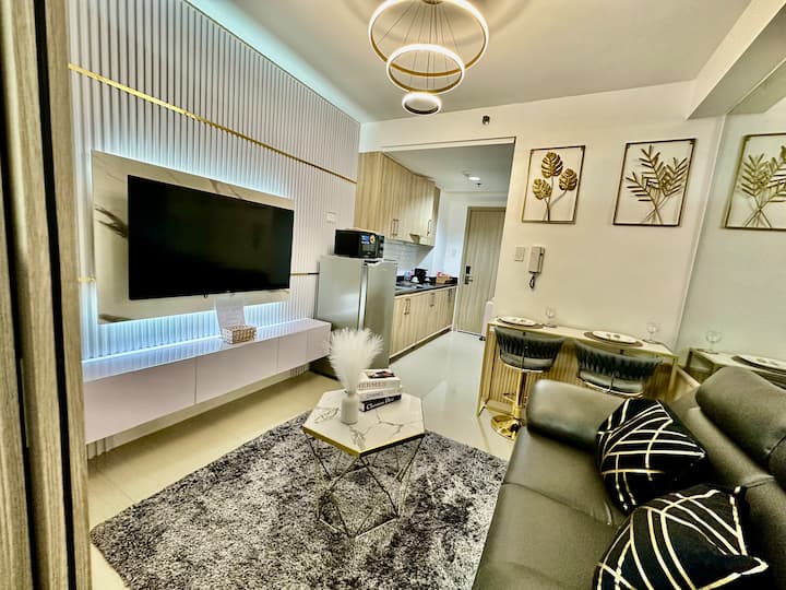 Maui's Pad| Shore| Cozy| Ikea| Smx|moa|modern|naia - Pasay