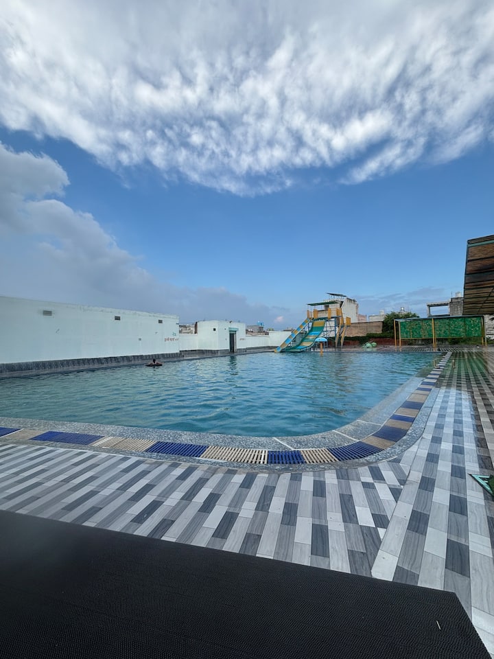 Farmhouse|rain Dance|water Slides| At Just ₹15k - Modinagar