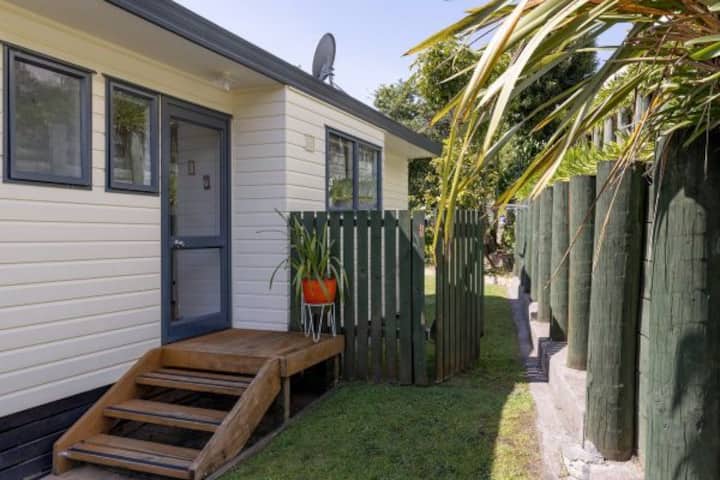 Room That Feels Homely -Wine, Coffee, View - Tauranga