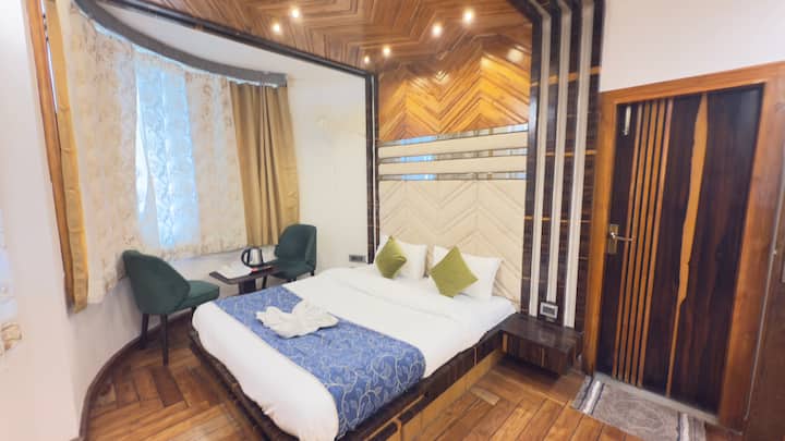 Ultra Luxury For Couple - Mussoorie
