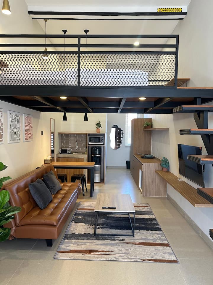 De Kamar Mezzanine Room No.3 - Denpasar