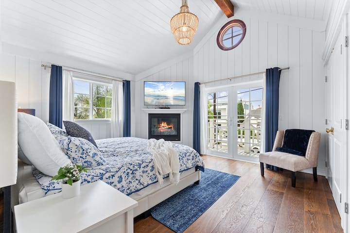 Sunset Retreat | 1 Mile From Beach - Huntington Beach, CA