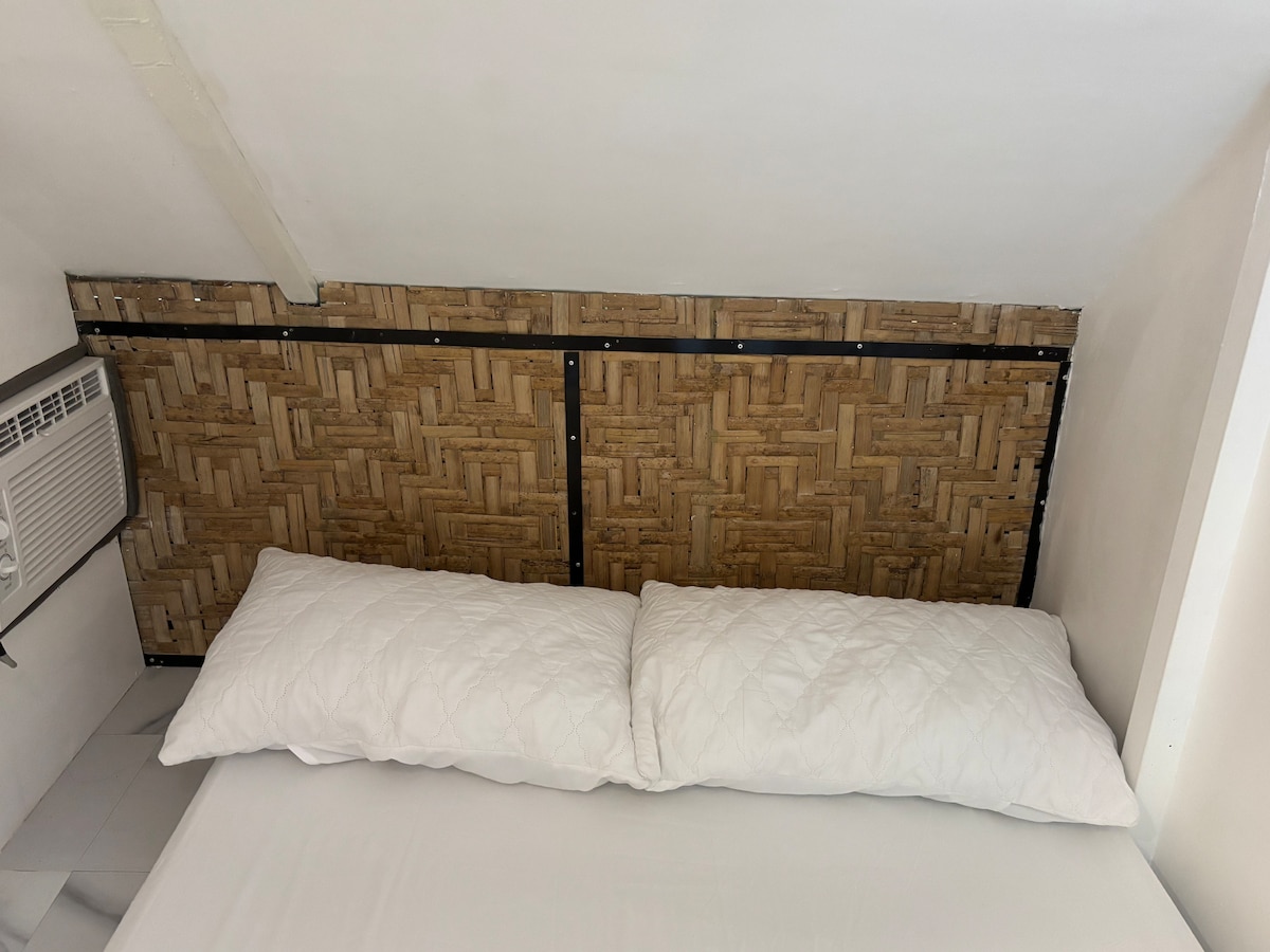 Kubo moderne de Donny's Creek - Cabanes à louer à Tagaytay, Calabarzon ...