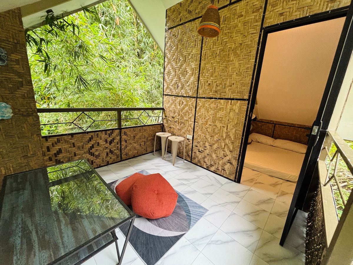 Kubo moderne de Donny's Creek - Cabanes à louer à Tagaytay, Calabarzon ...