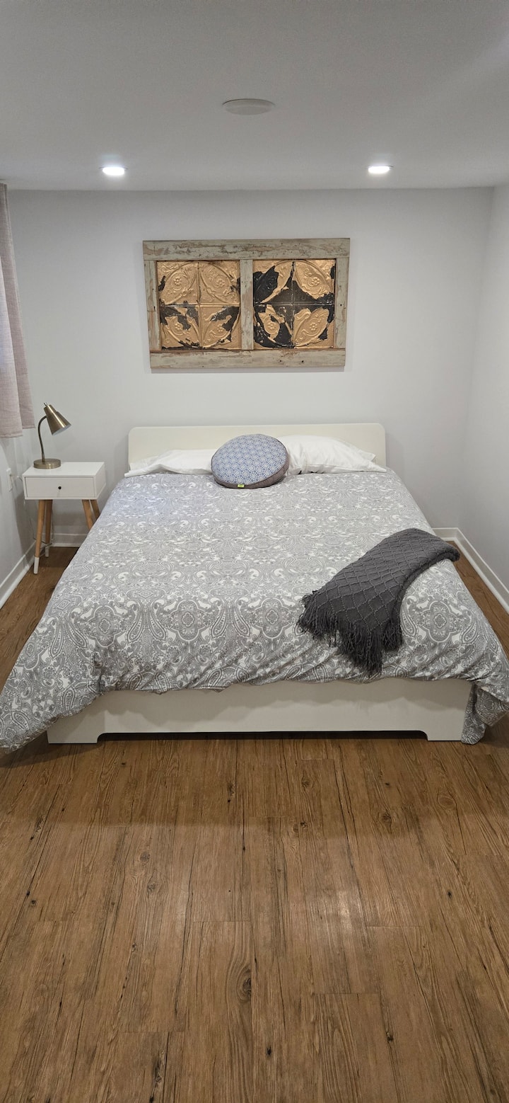 Mulberry Suite - Kingston