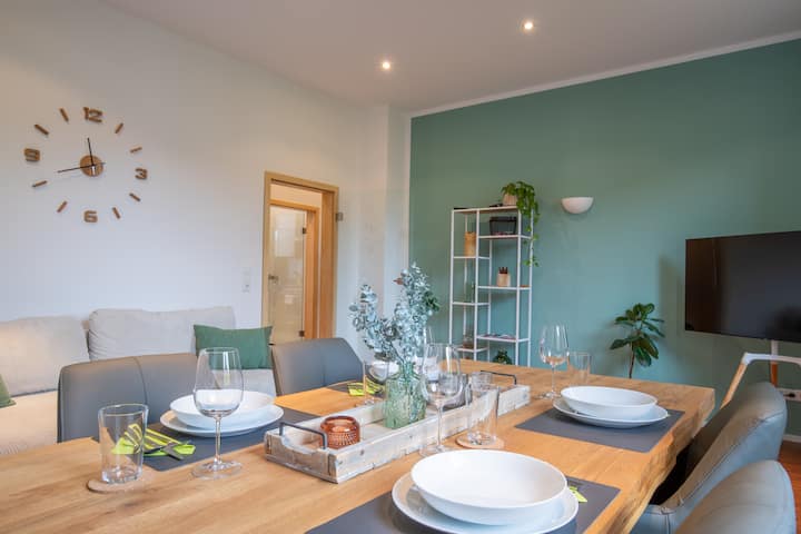 Weinstraßenzauber Mitten In Neustadt & Parkplatz - Neustadt an der Weinstraße