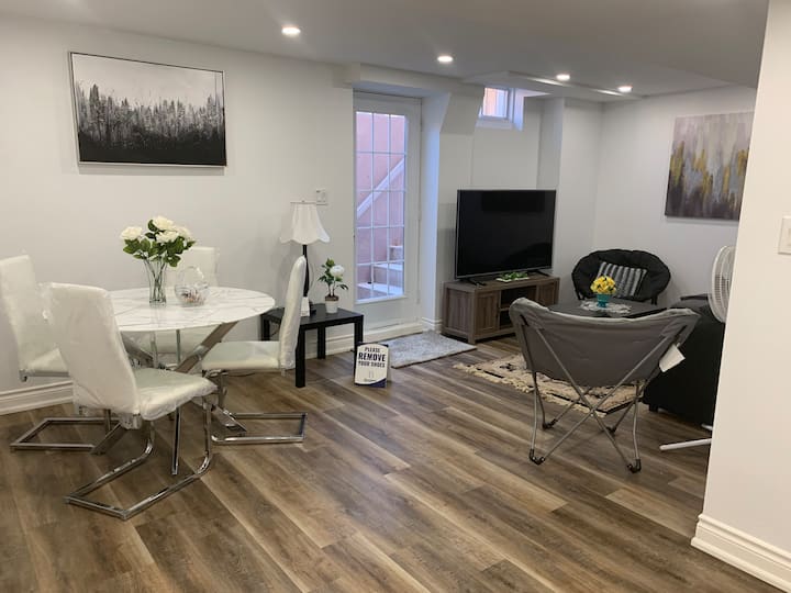 Cozy Apartment Near The Lake - Burlington