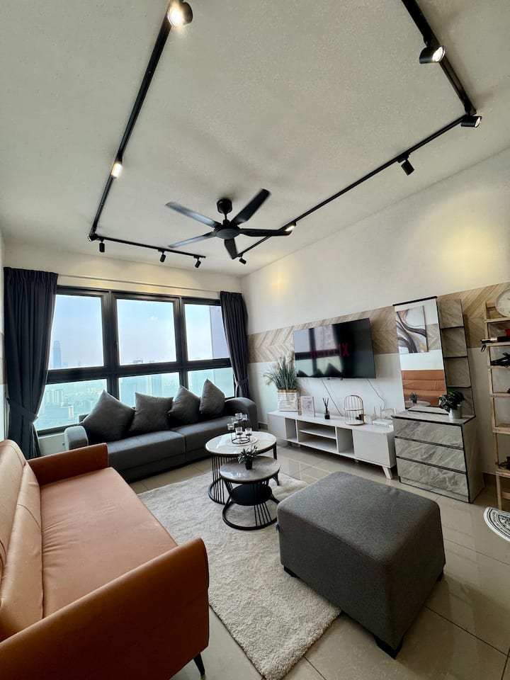 Trxpavklccvelo | Mrtlrt | 13pax | 4r2b | F(4)cpark - Kuala Lumpur