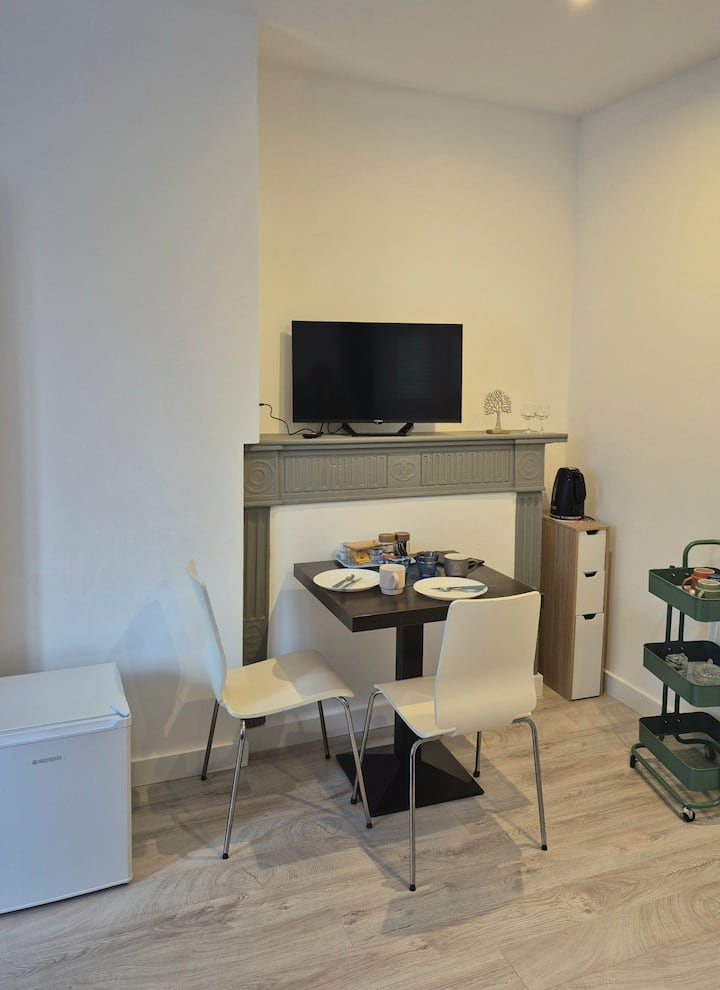 Grande Chambre Montignac Salle De Bain Privée - Montignac