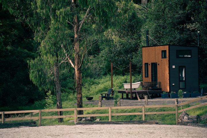 "Kuiskaus" - Melbourne