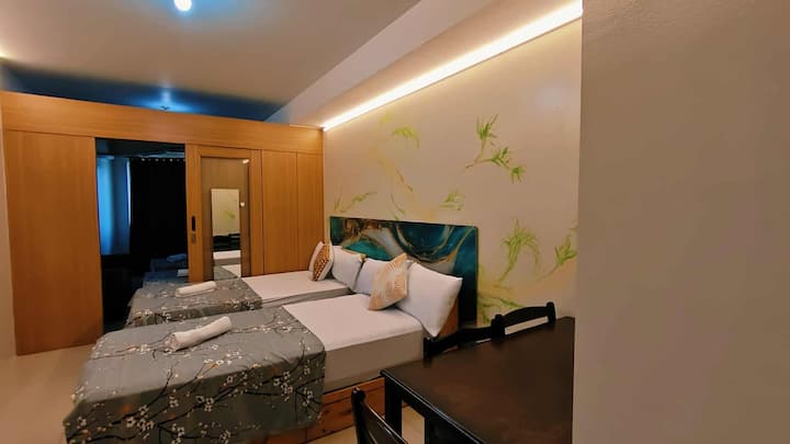 Unit 1256/1223 Moa View - Pasay