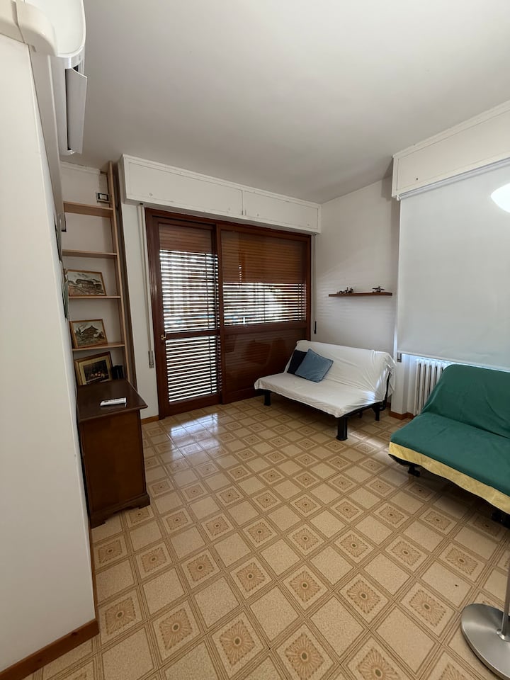 Cozy & Bright Flat With Balcony - Prato