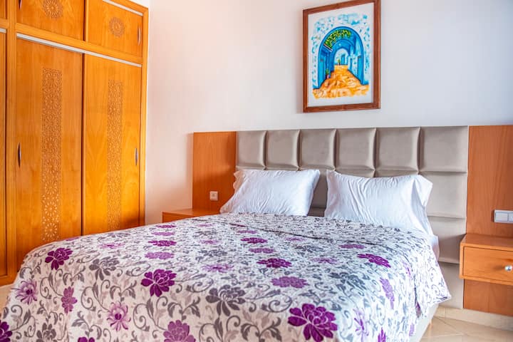 Private 1br Stay With Shared Rooftop - 쉐프샤우엔