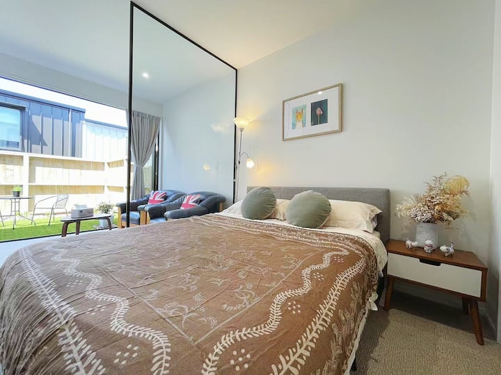 One-bedroom Townhouse With Garden Near Cbd - Auckland
