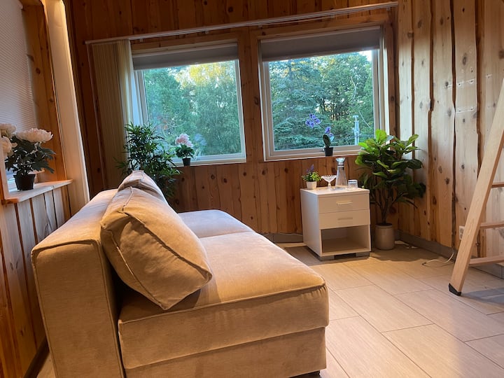 Cozy & Separat
Hytte 
Nær E18 & Sentrum - Arendal