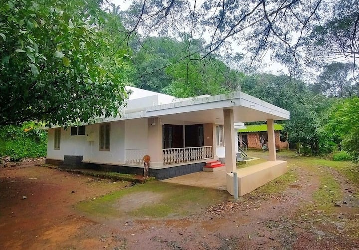 Maanasam Farmstay
Boutique 3br Villa, Manikkadavu - Iritty