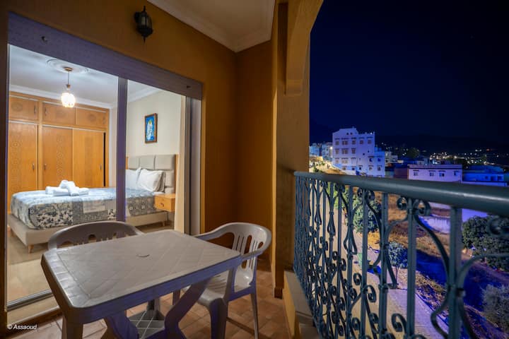 Stylish 1br Getaway In The Blue City - Akchour