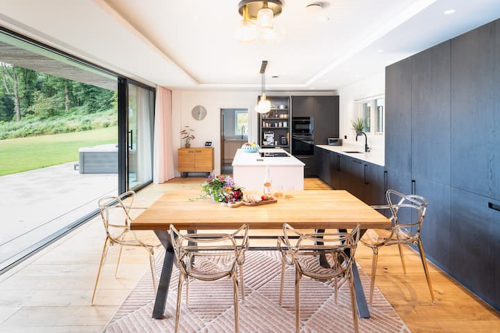 Stunning Modern Home, Private Woodland, Hot Tub - Honiton